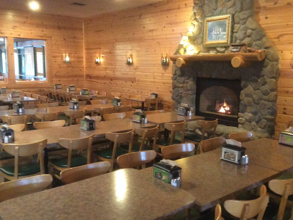 Roaring Rapids Pizza Company